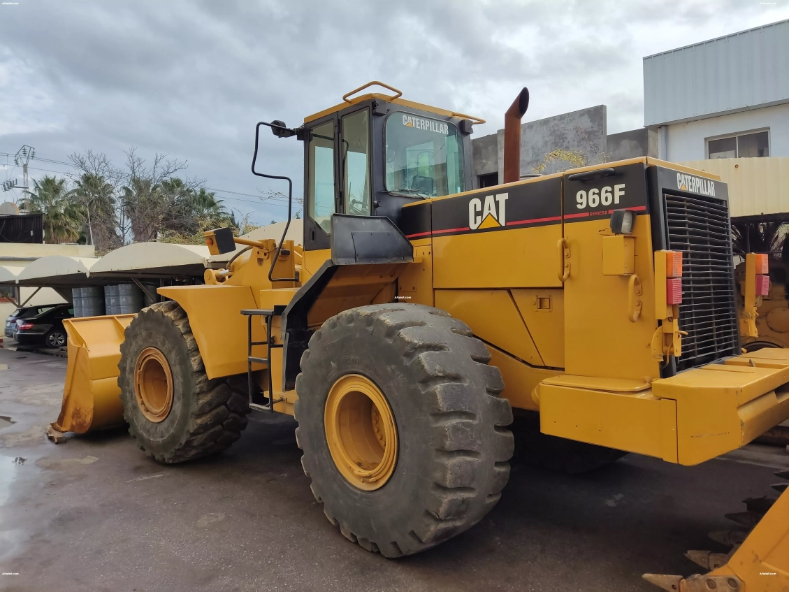 A vendre chargeur su pneus caterpillar 966f ii | afariat.com